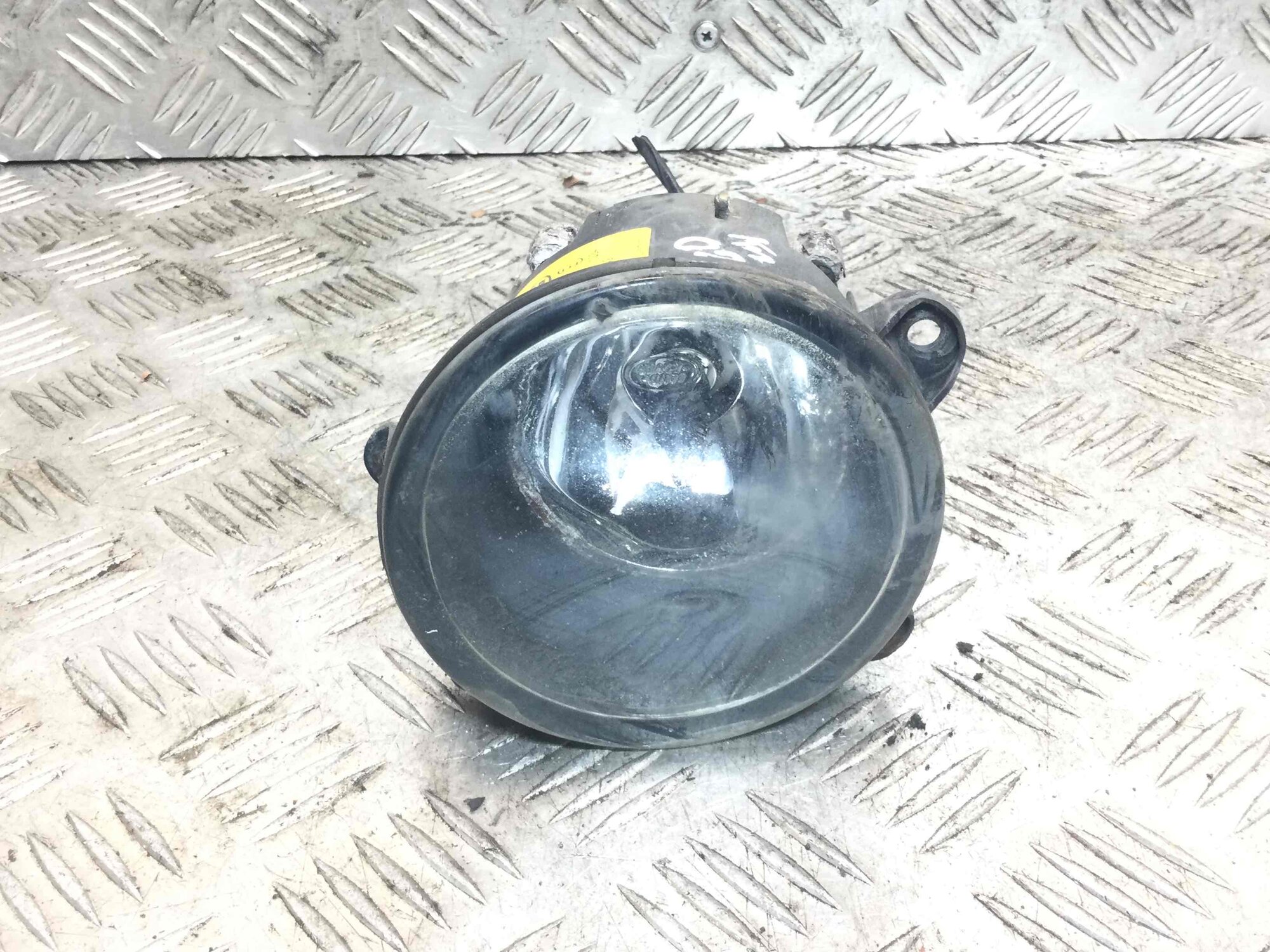 Б/У Фара противотуманная правая Land Rover Range Rover 3 поколение (2002-2005) 2002 г.