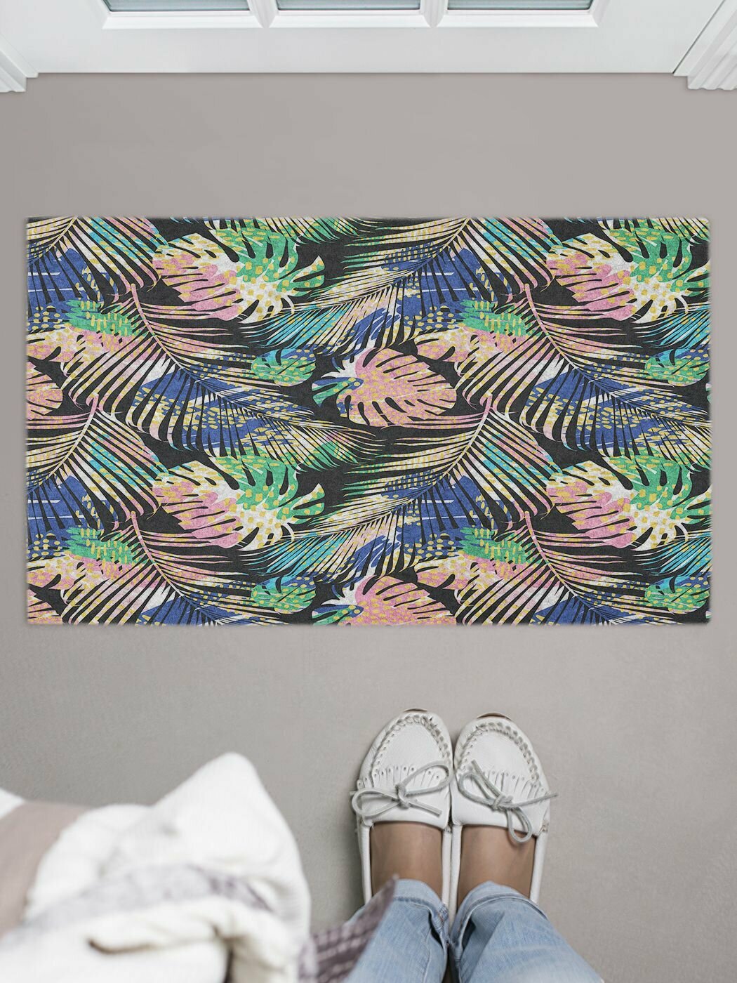 Коврик придверный в прихожую с принтом "Листья пальмы и цветные узоры" 45 на 75 см , JoyArty