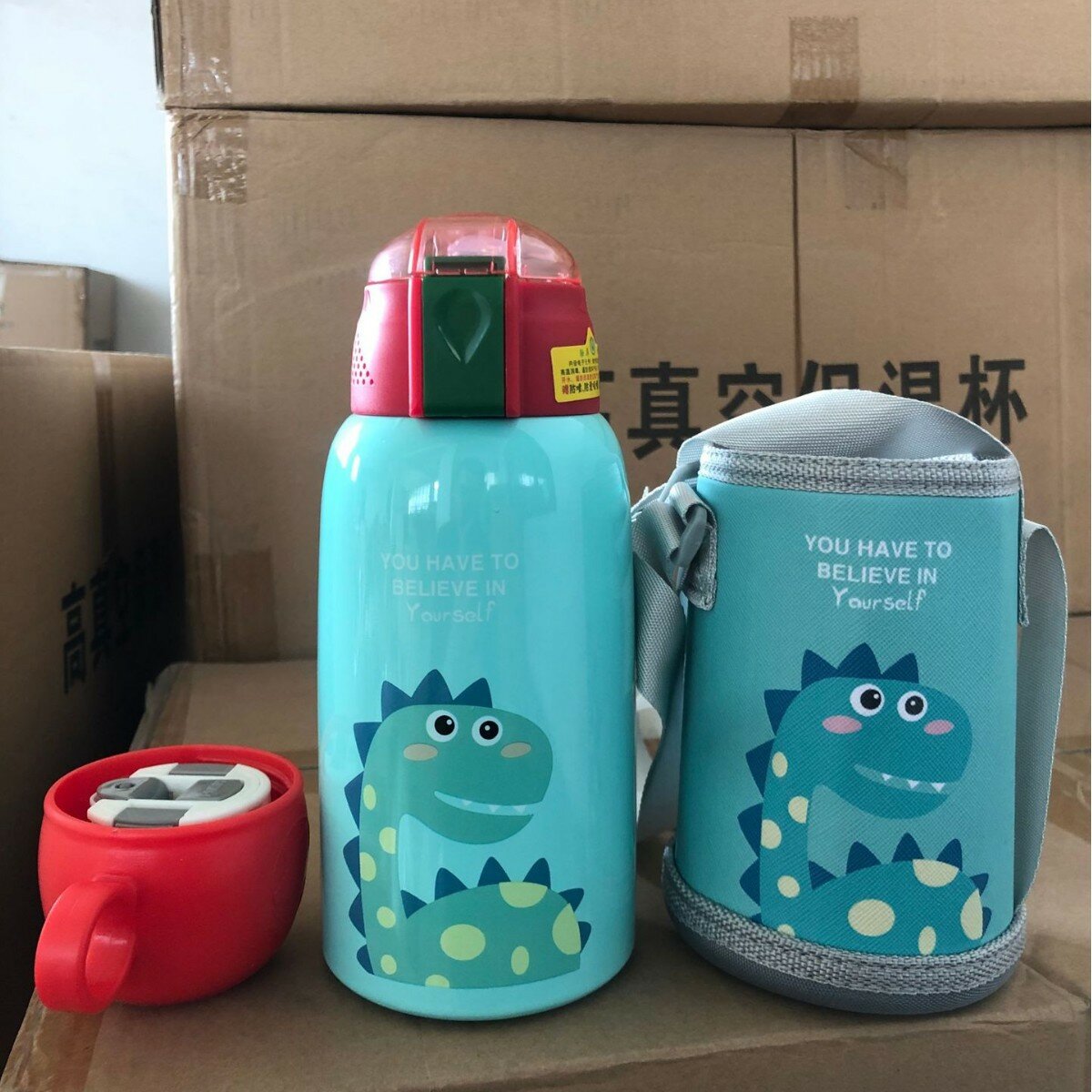 Маленький милый кролик, детская термокружка с трубочкой для девочек и мальчиков, бутылка для воды для учеников начальной школы, для малышей, детского сада, школы, кружка с дисплеем температуры