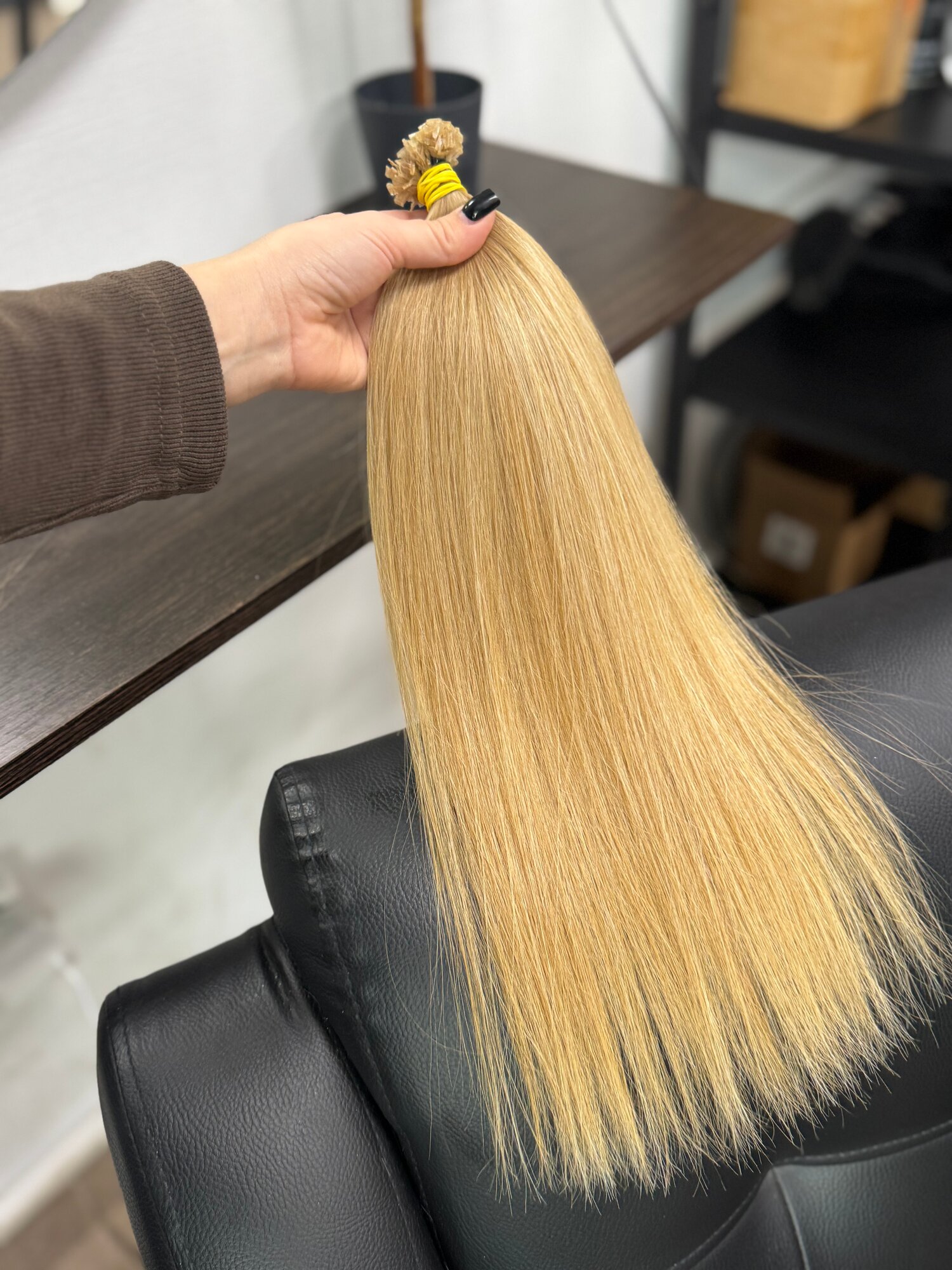 Волосы для наращивания , натуральные , 40 см закапсулирлваны , прямая структура