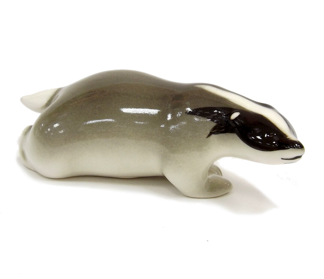 Скульптура ИФЗ Барсук, 11.9x3.7см, ручная роспись, фарфор 82.01015.00.1