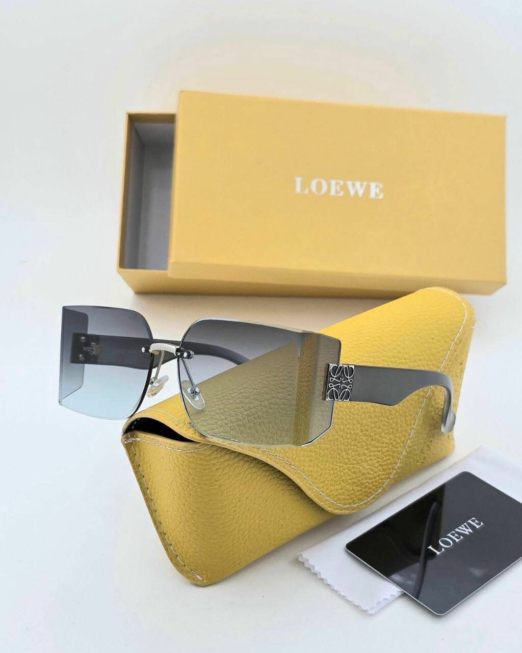 Солнцезащитные очки