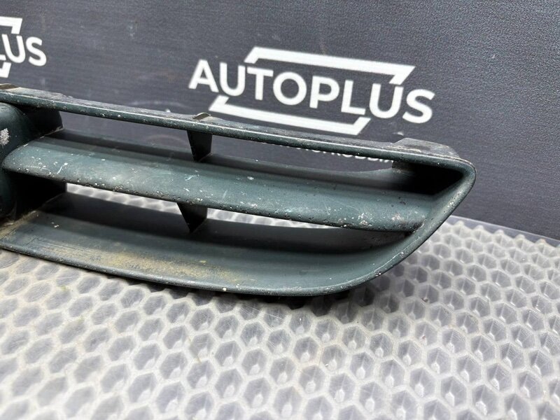 Решетка радиатора Toyota Sprinter Marino (1.6 4A-FE) Б/У с пробегом Арт. 20369 — фото 1