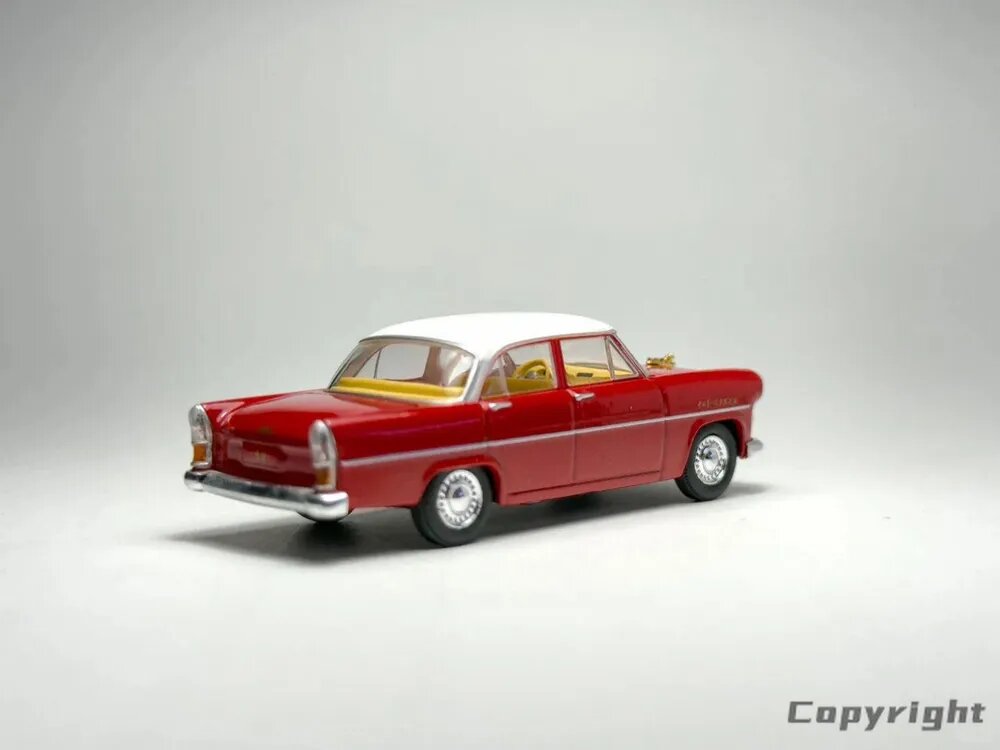 Масштабная модель автомобиля Dongfeng CA71 Sedan "Gold Dragon" Y60-01, масштаб 1/64, открываются двери и капот, красный цвет — фото 1