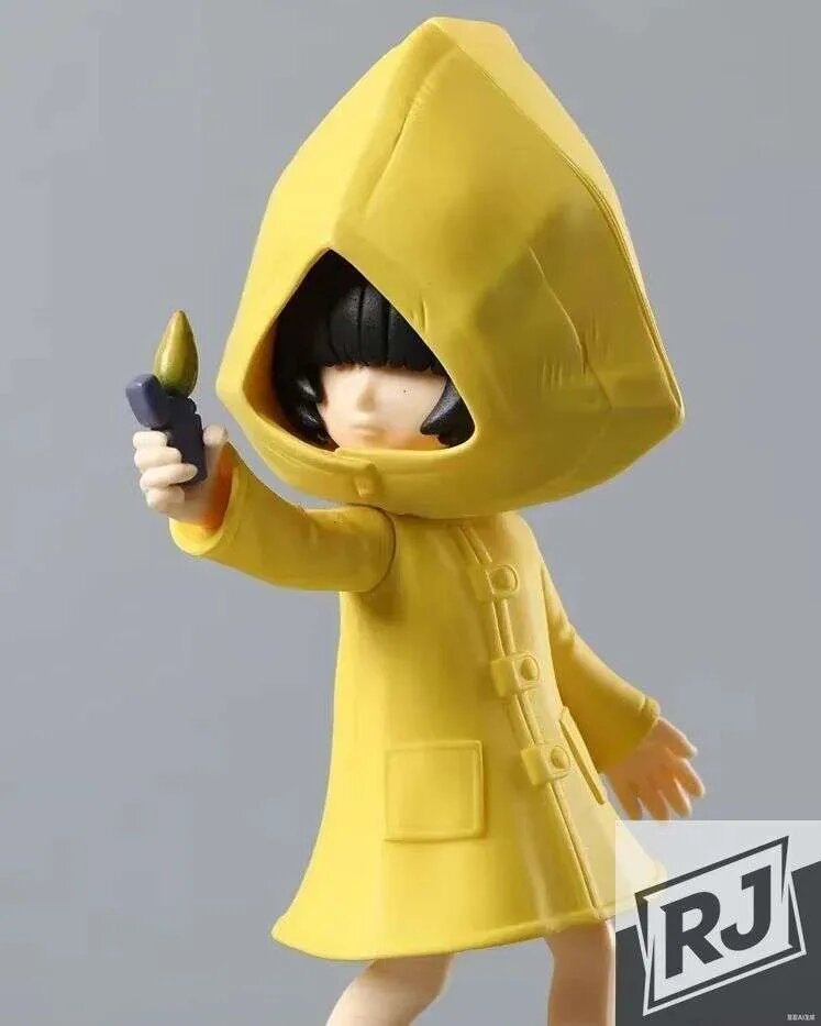 Фигурка Little Nightmares Шестая, 1 шт. Фигурка девочки в жёлтом дождевике из PVC, для коллекционирования. — фото 1