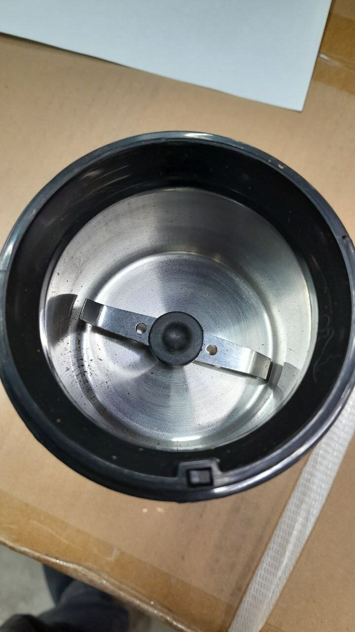 Кофемолка REDMOND CG 805 серебристый (уценка)