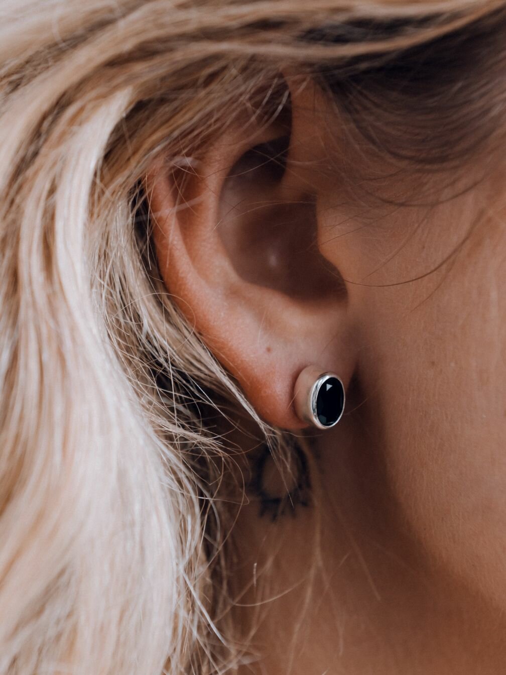 Серьги пусеты, серебро, 925 проба, шпинель