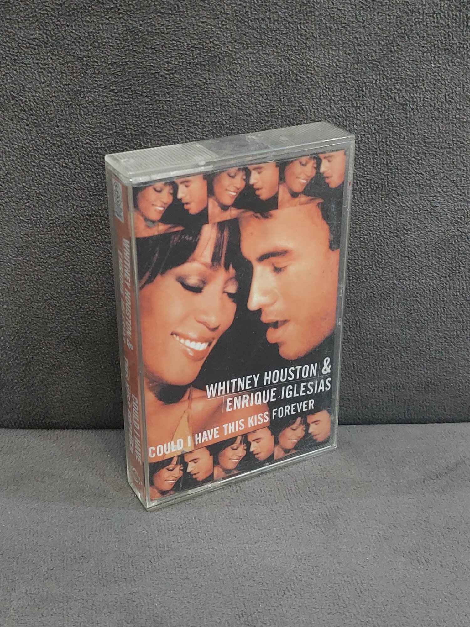 Аудиокассета Whitney Houston & Enrique Iglesias - Could I Have This Kiss Forever