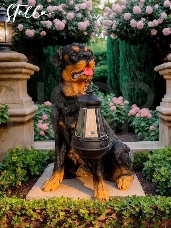 Садовая фигурка Rottweiler с фонарем для сада и двора. Декоративная статуэтка для ландшафтного дизайна. — фото 1