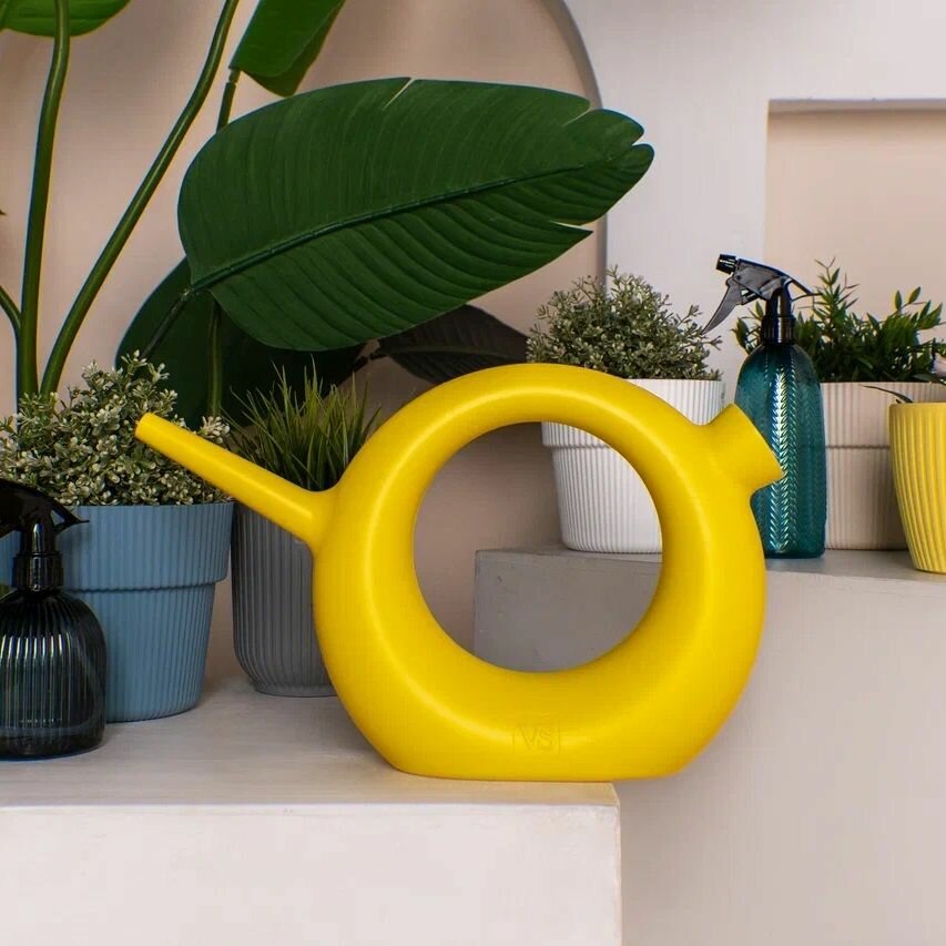 Лейка VipSet Ева, для комнатных растений, длинный носик, пластмассовая, объем 1.5 л, желтая ЛЕ-1,5-19