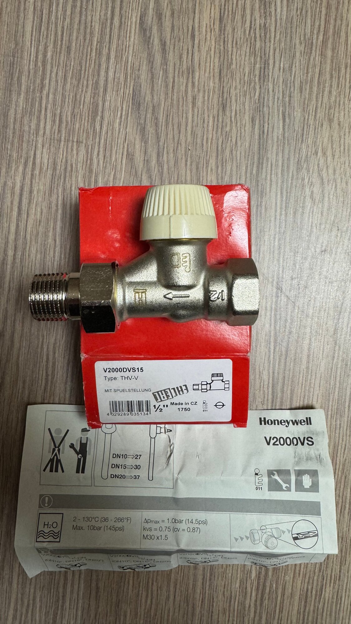 Клапан термостатический Honeywell V2000DVS15 1/2' PN10 Kvs 0.75