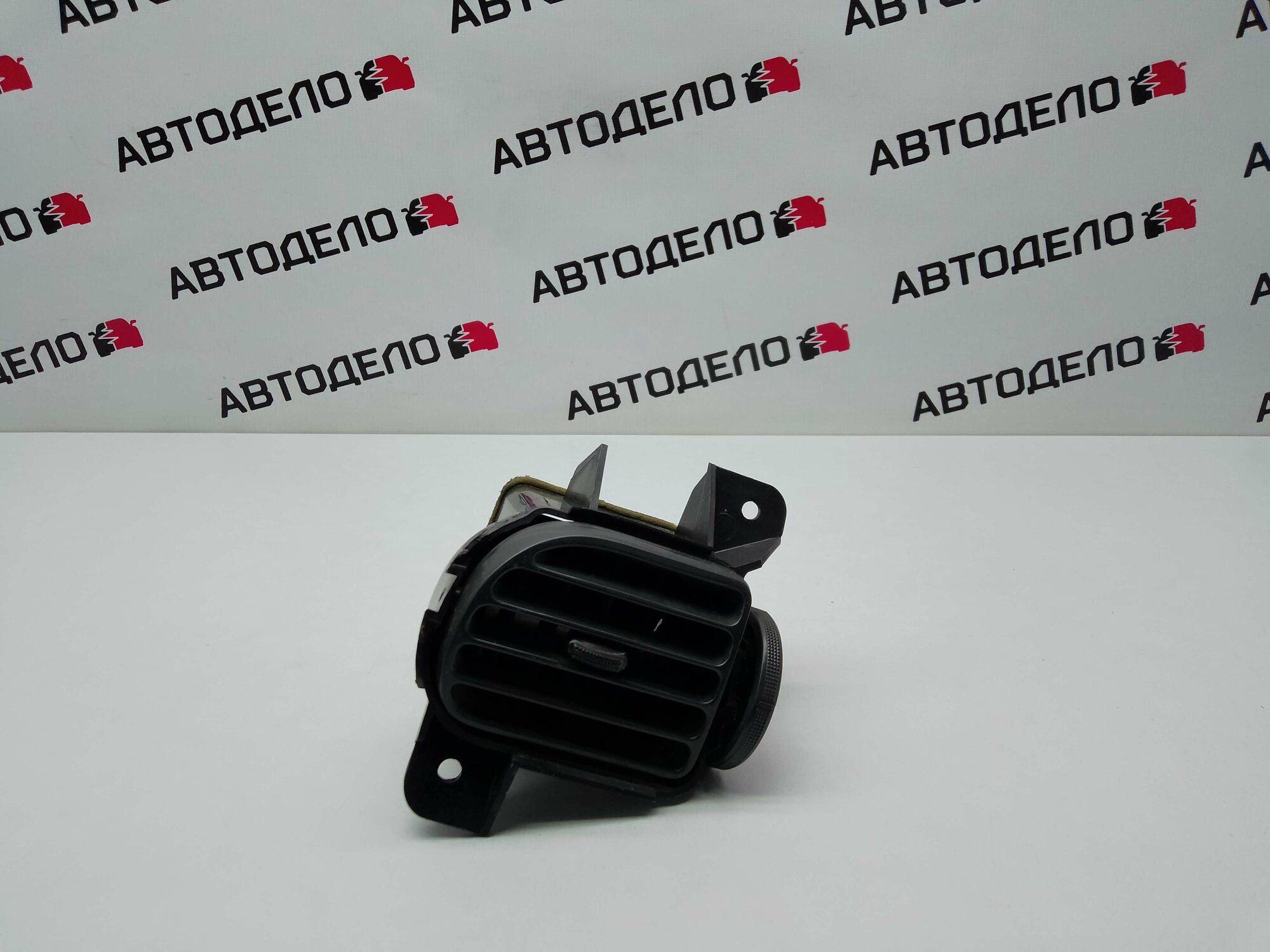 Воздуховод левый Mazda 323 F 2000 г