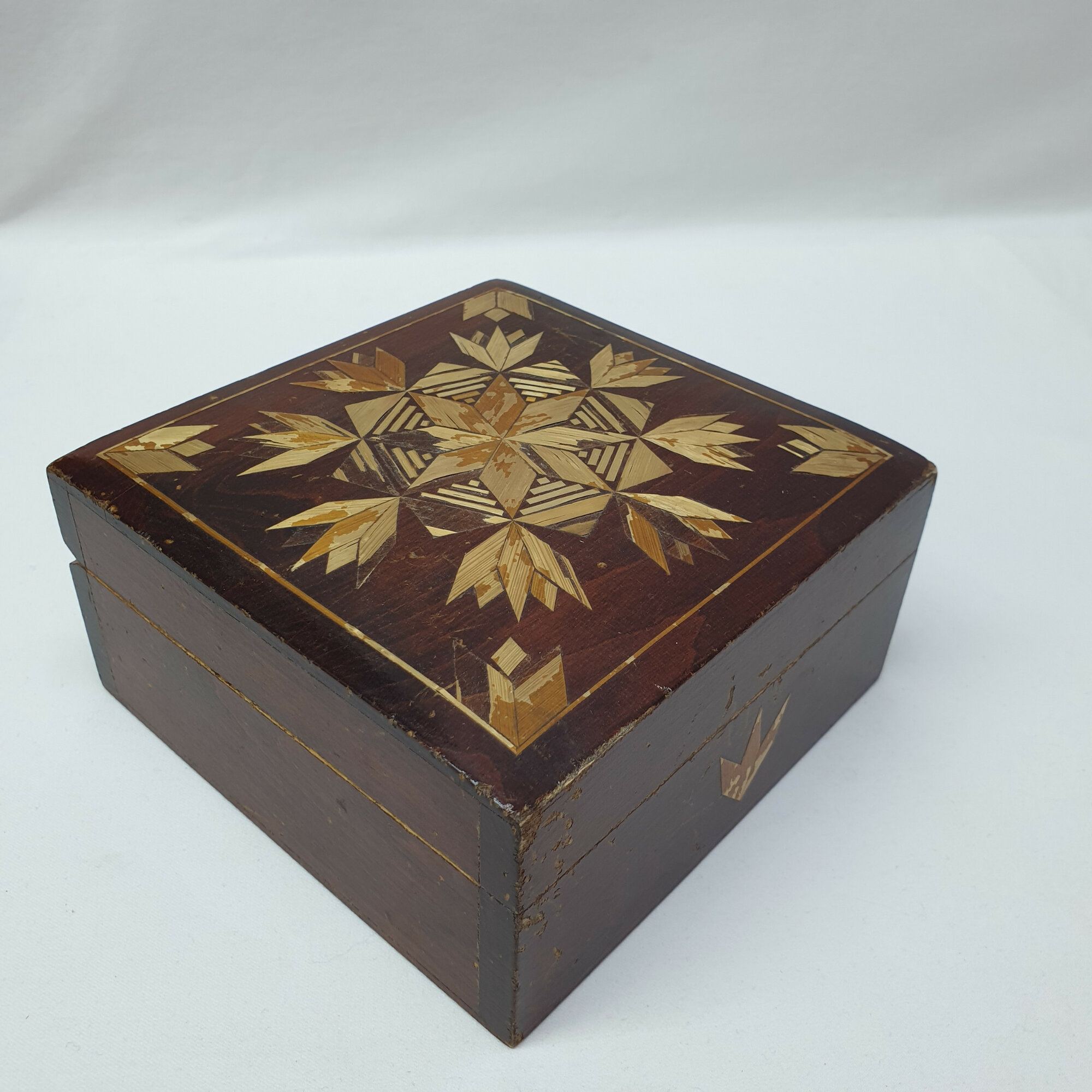 Винтажная шкатулка 14х6, соломка, дерево, следы времени. СССР