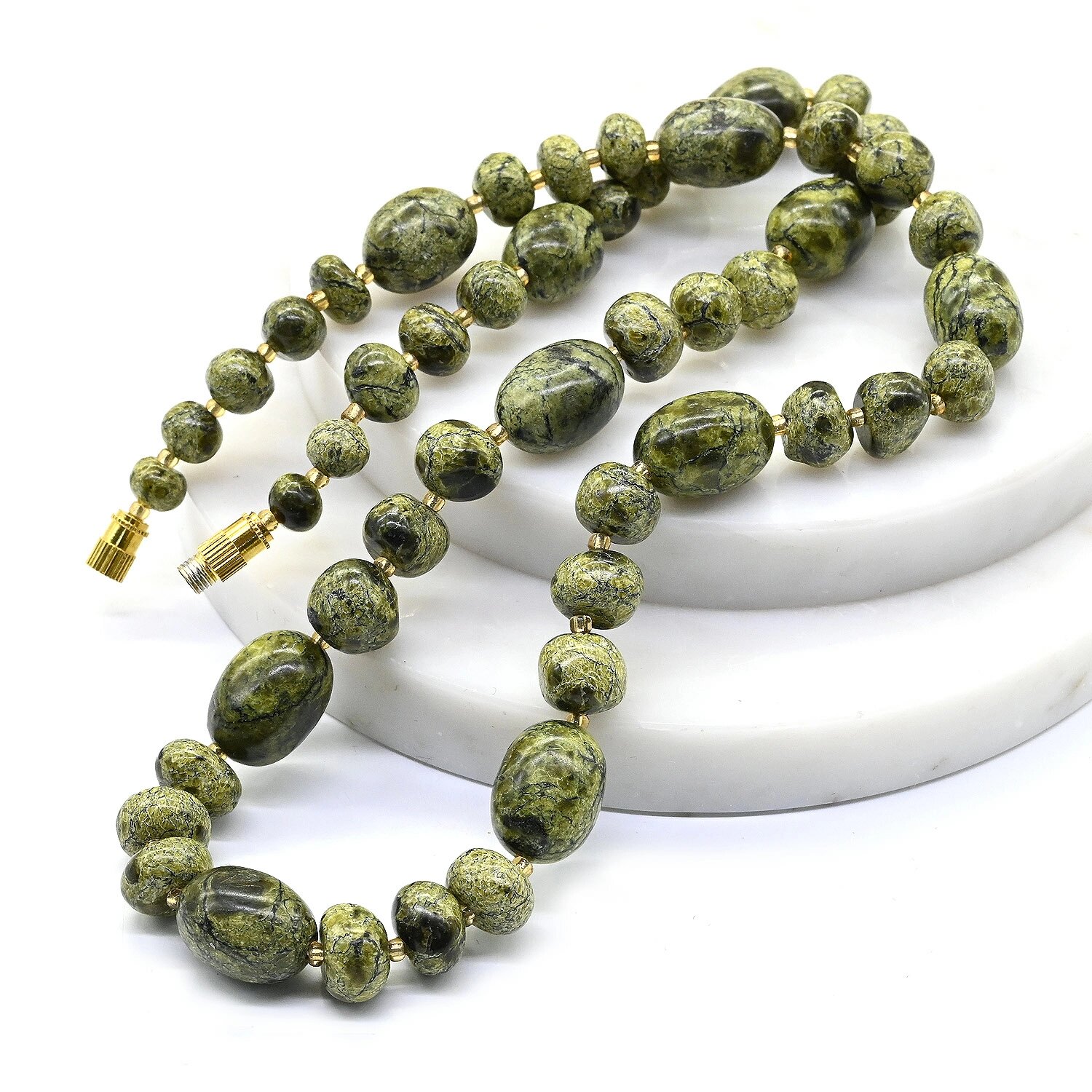 Бусы, змеевик