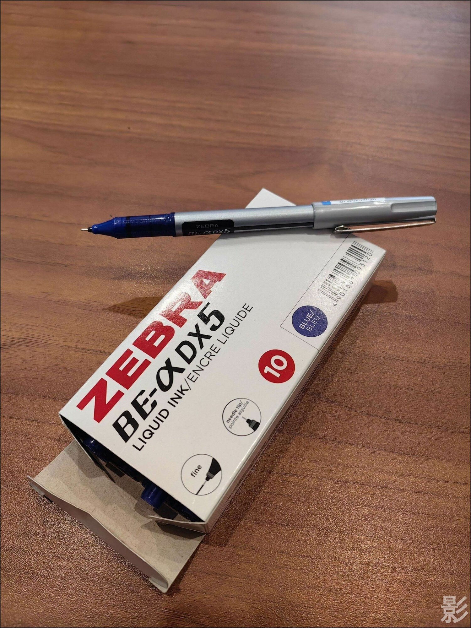 Ручка-роллер Zebra "Zeb-Roller DX5", корпус серебристый, узел 0,5 мм, линия 0,3 мм, синяя