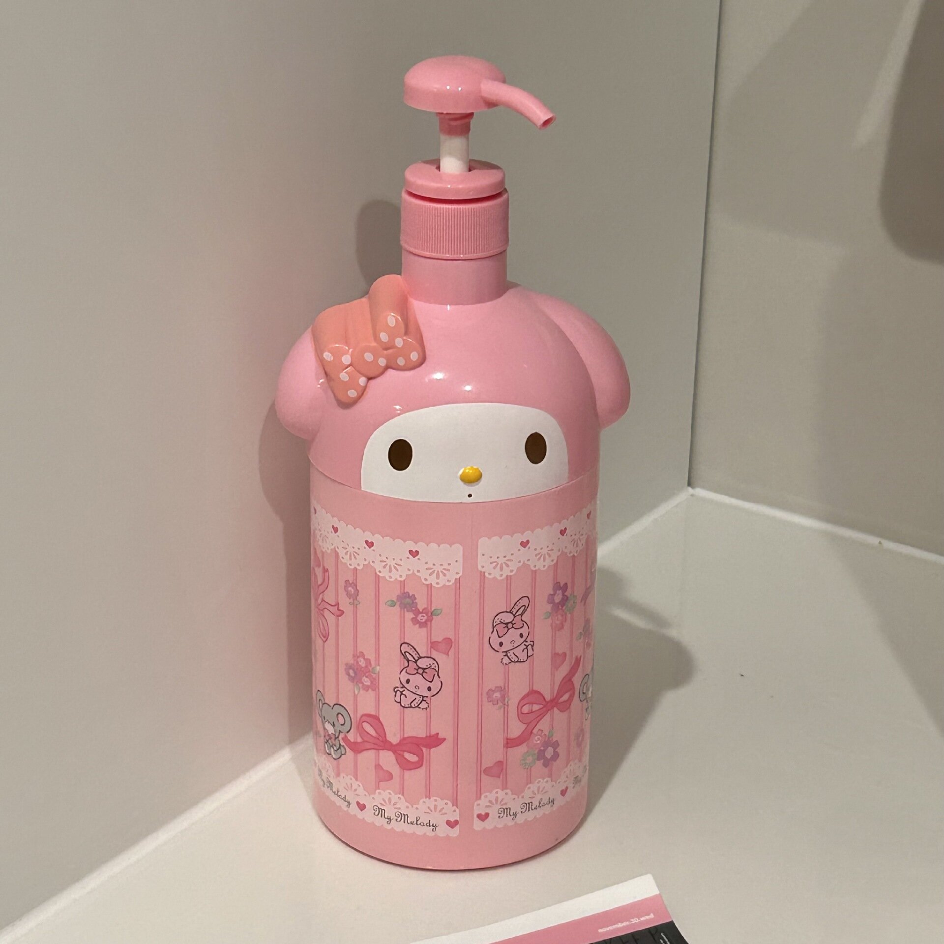 MINISO Пустая бутылка для мыла Hello KittyMINISO Пустая бутылка для мыла Hello Kitty
