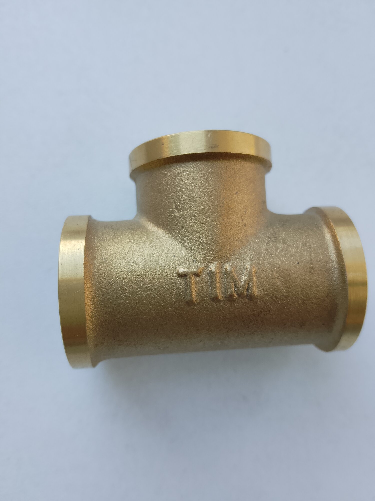 Тройник латунь 1/2 ВР х 1/2 ВР х 1/2 ВР TIM.
