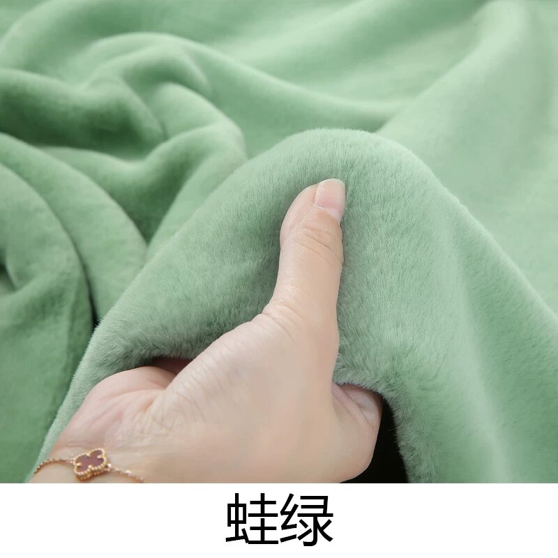 Толстая плюшевая ткань для DIY шарфов, кукол и игрушек-обнимашек - Лягушачий зеленый