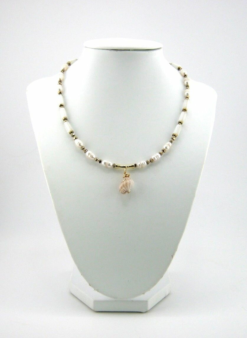 Чокер, перламутр