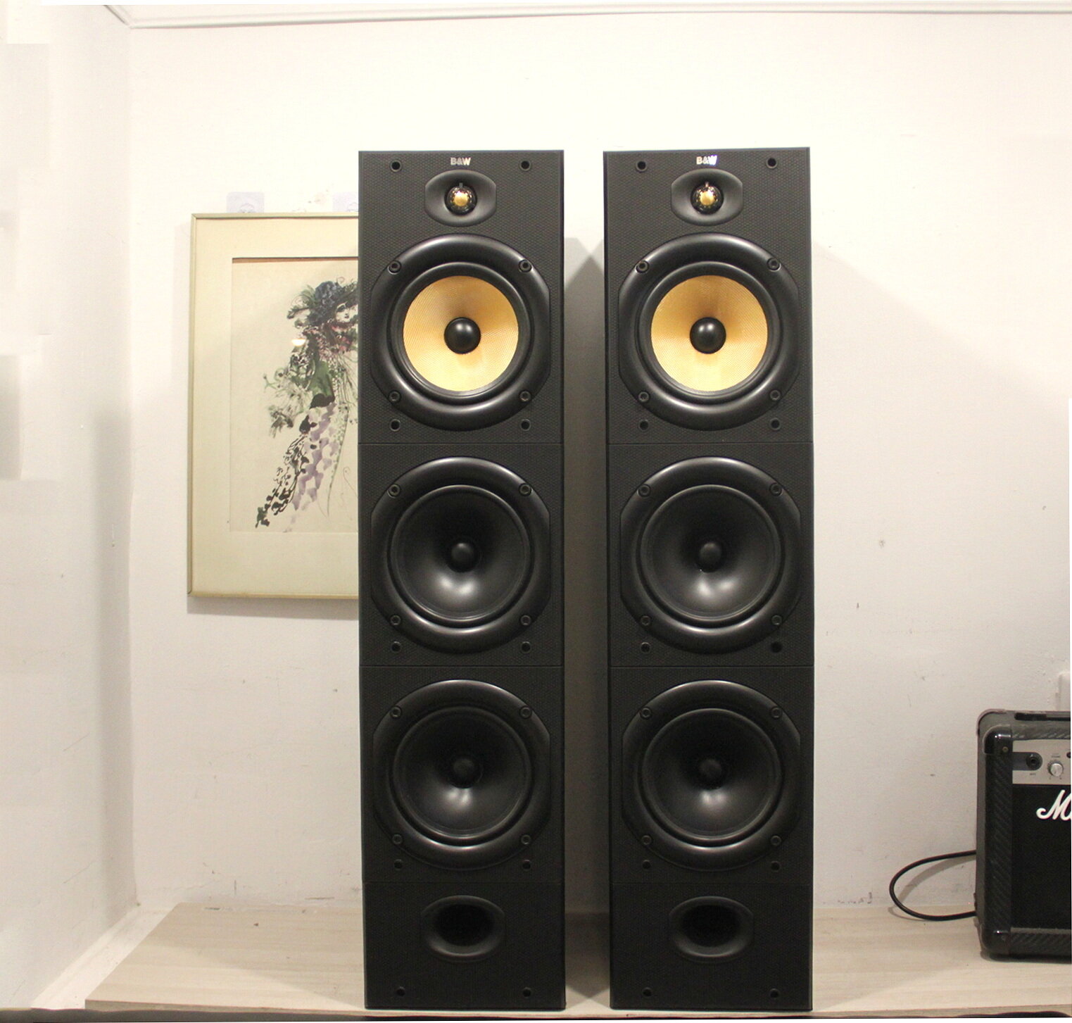 Акустика Bowers & Wilkins DM604
