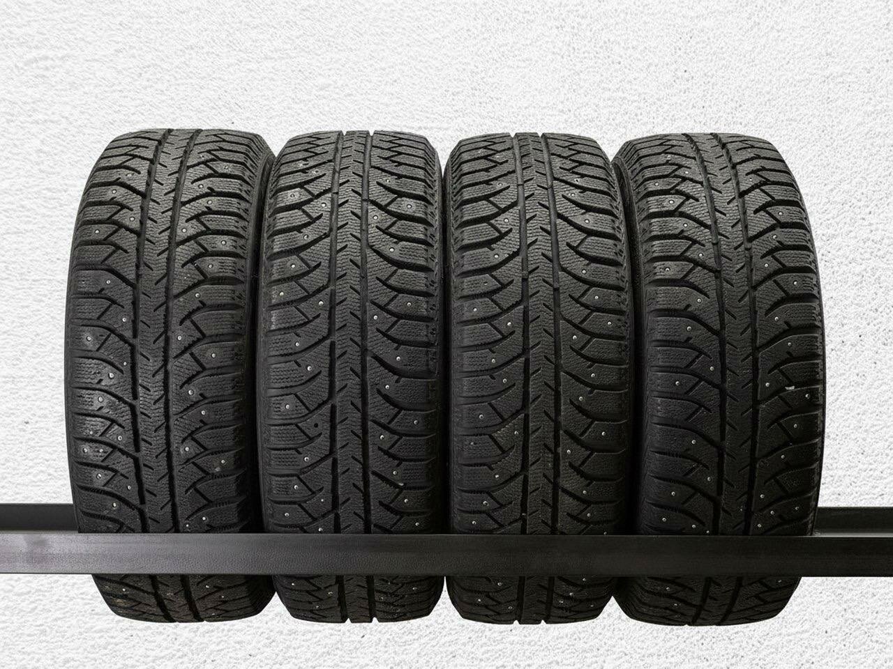 Комплект (4 шт) зимних БУ шин шипованные Bridgestone ice cruiser 7000s 205/55 R16 10.0% износ PT0009812 TSB050194