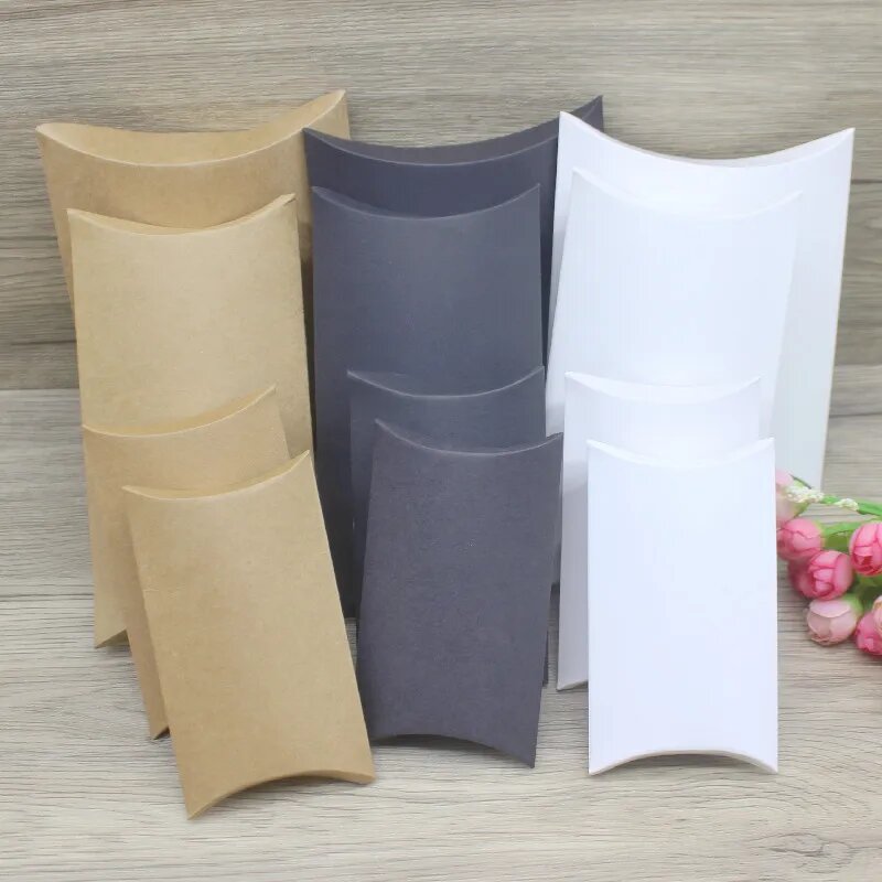 Черные картонные коробочки для подарков 16.5x14x4 см