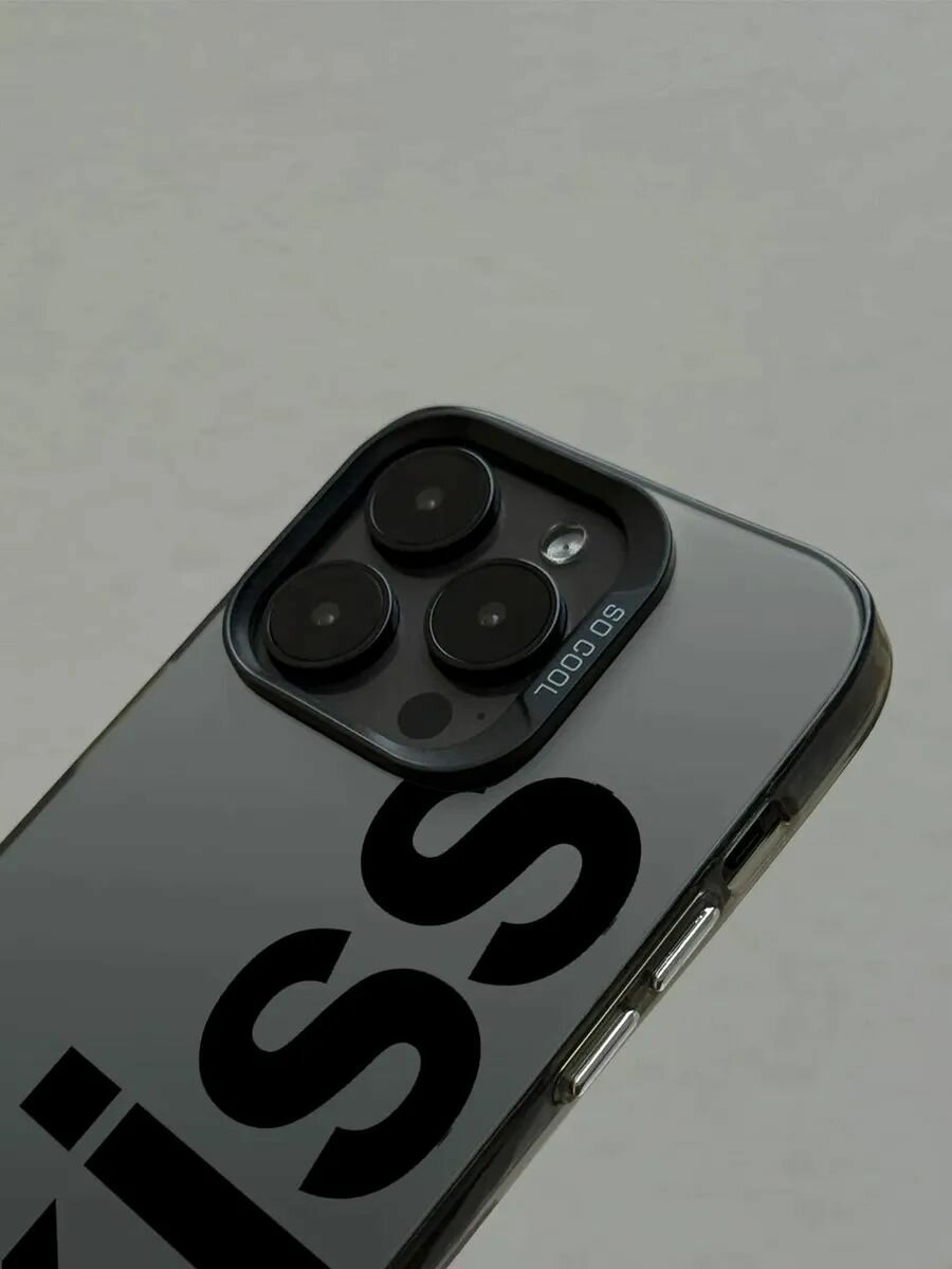 Чехол на Iphone 15 Pro y2k — фото 1