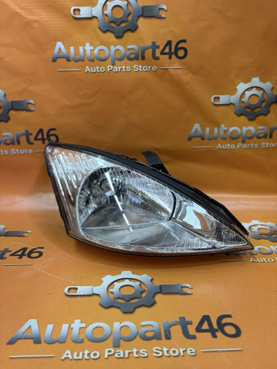 Правая фара форд фокус 1 FORD Focus 1 электрокорректор DEPO 98-01г.