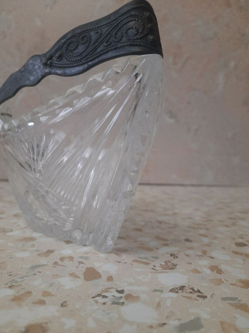 Хрустальная конфетница «Ладья» с мельхиоровой ручкой, винтаж СССР (1970-е гг.)