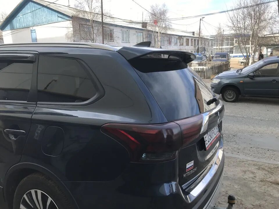 Спойлер Mitsubishi Outlander 3 (2012+) черный глянцевый, ABS пластик, 1 шт.
