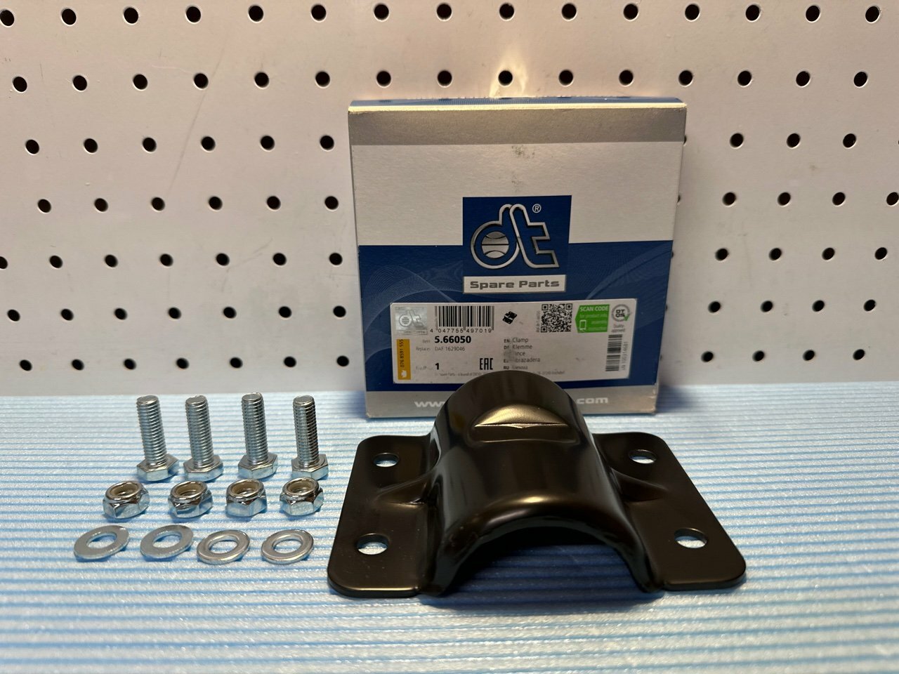 Кронштейн крепления заднего крыла DAF XF95 XF105 (ДАФ)