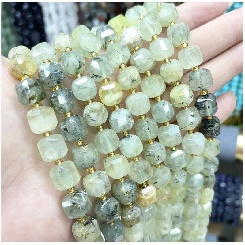 Бусины Prehnite квадратные 6 мм, 38-40 шт.