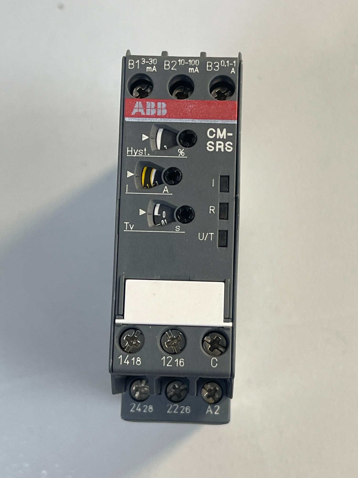 Реле контроля тока ABB 1SVR430840R0400 1 шт.