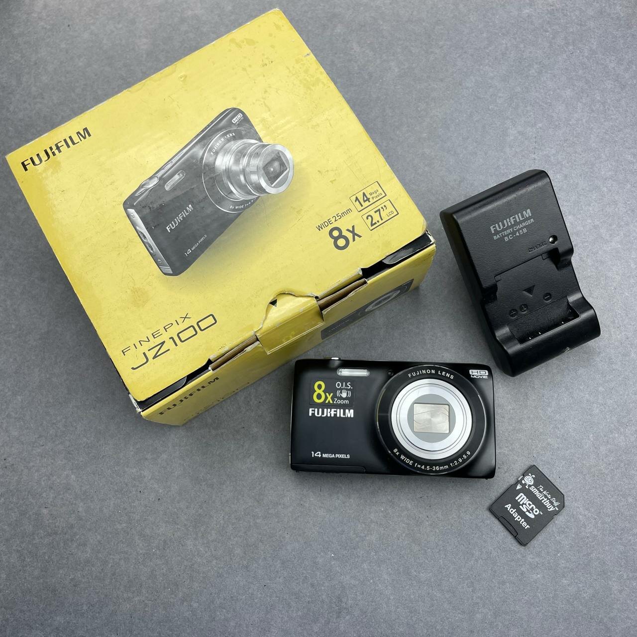 Цифровой компактный фотоаппарат Fujifilm FinePix JZ100 с коробкой