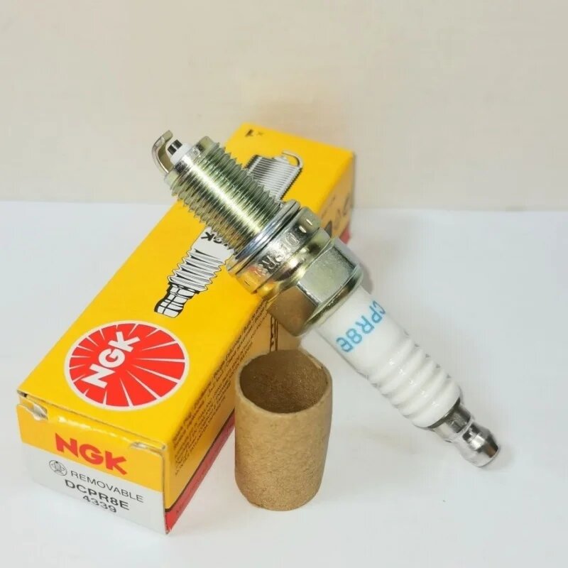 Свеча зажигания NGK DCPR8E 4339, 1шт