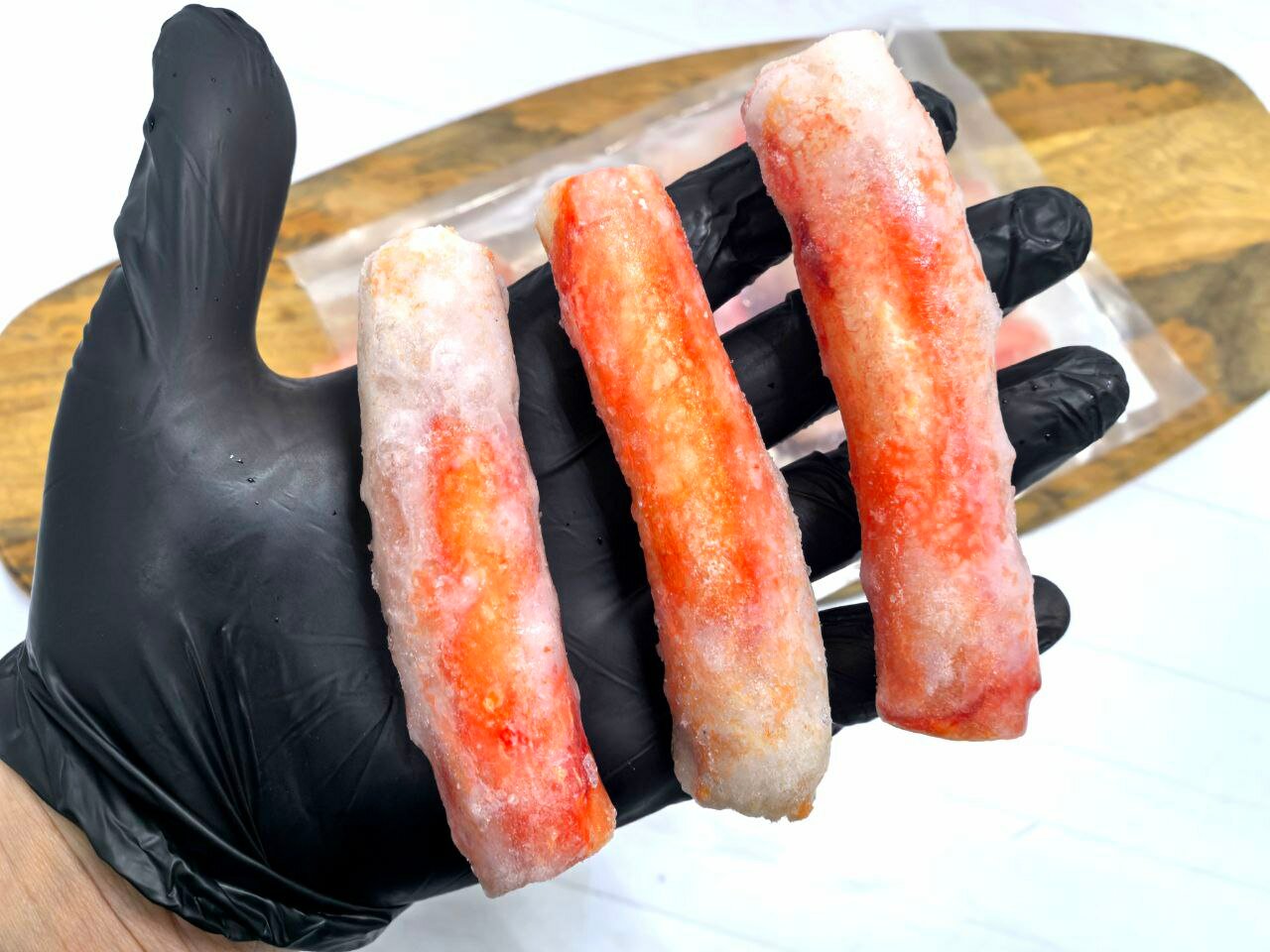 Первая фаланга камчатского краба очищенная (равношипый) 8-10см. Упаковка 500гр.