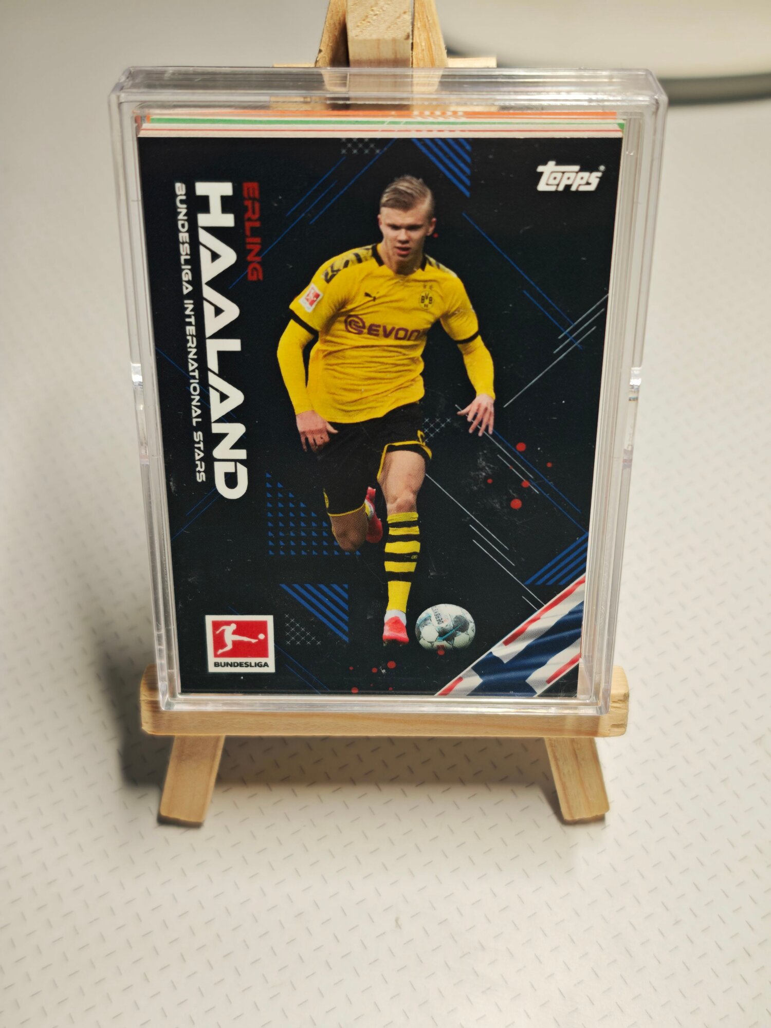 Коллекционные футбольные карточки Topps