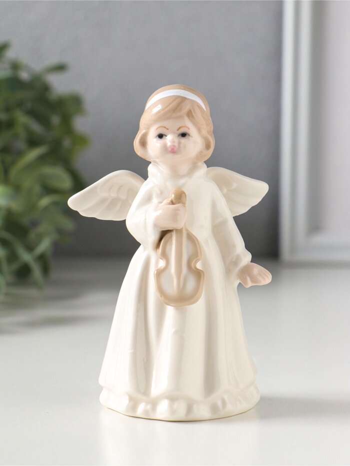 Фигурка керамика «Девочка-ангел со скрипкой», 7×4.6×11 см