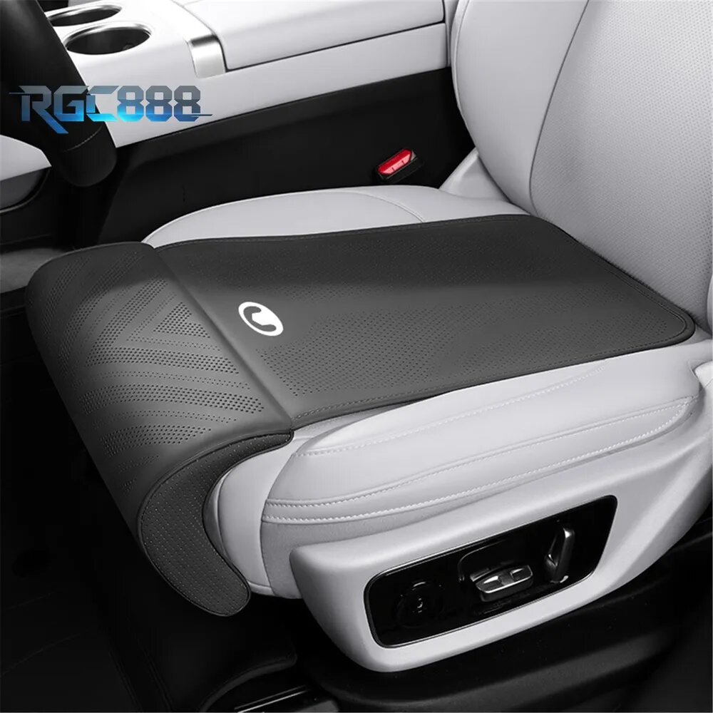 Автомобильный чехол на Передние сиденья, Сиденье водительское, Перфорированная экокожа, 1 шт.