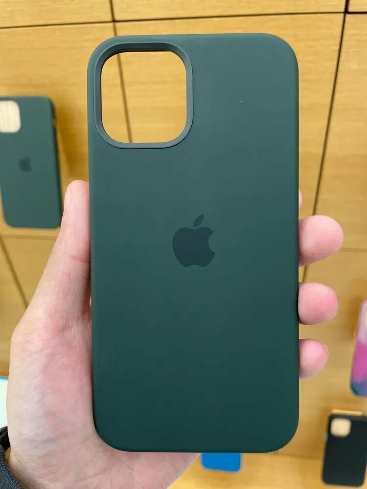 Силиконовый защитный чехол MagSafe для iPhone 12 и iPhone 12 Pro