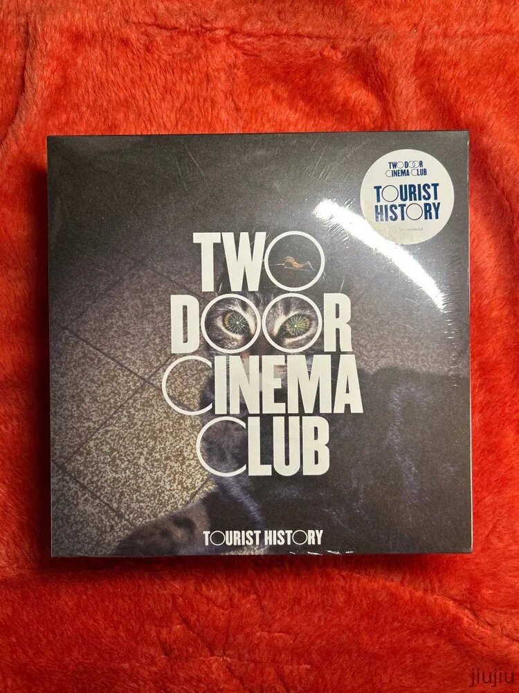 Винил Two Door Cinema Club - Tourist History LP + вкладыш (15th Anniversary Edition) Инди рок, виниловая пластинка