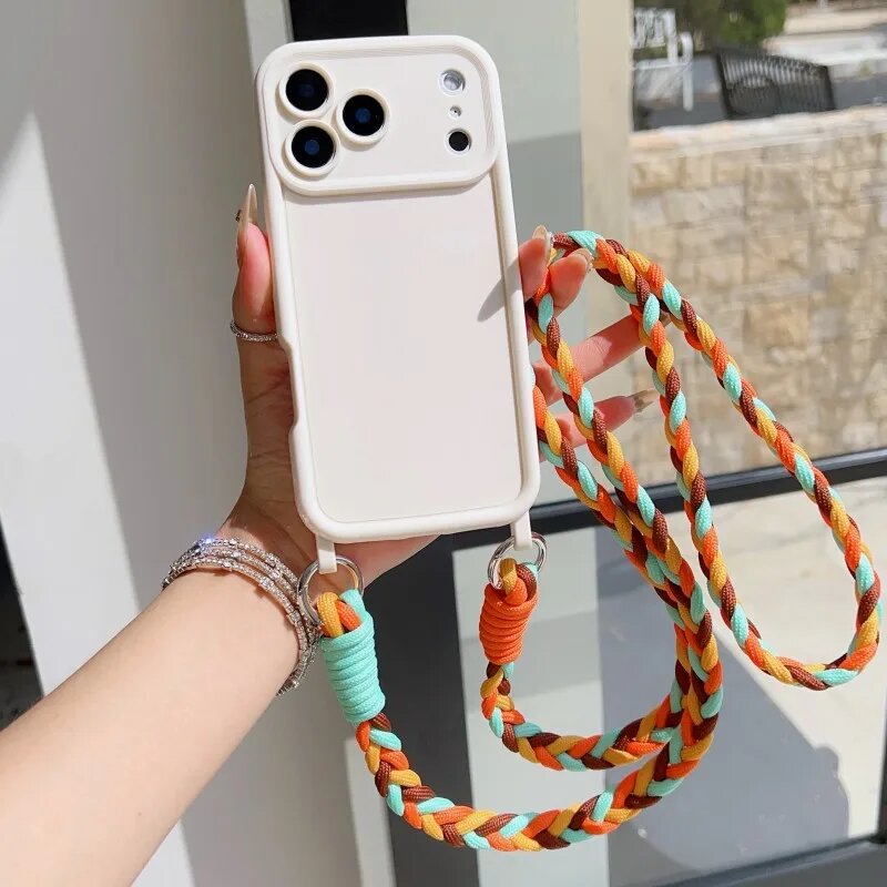 Белый чехол для iPhone 17 Pro с плечевым ремешком