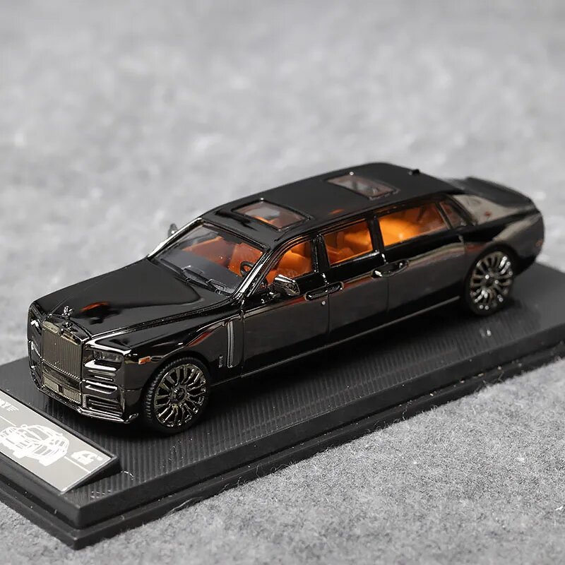 Rolls-Royce Phantom VII черный, 1/64 Welly