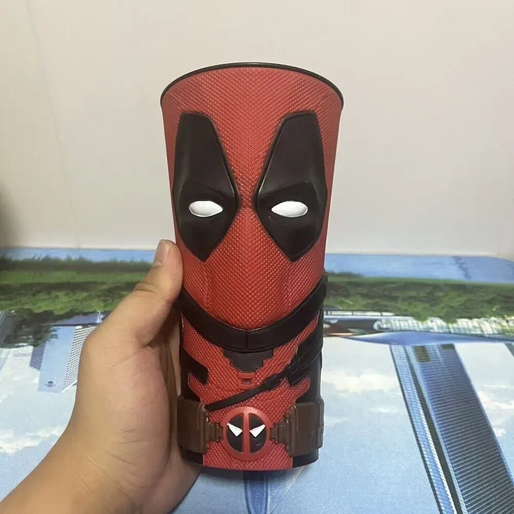 Кружка Deadpool из пластика, 500 мл, 1 шт - для напитков и фанатов комиксов