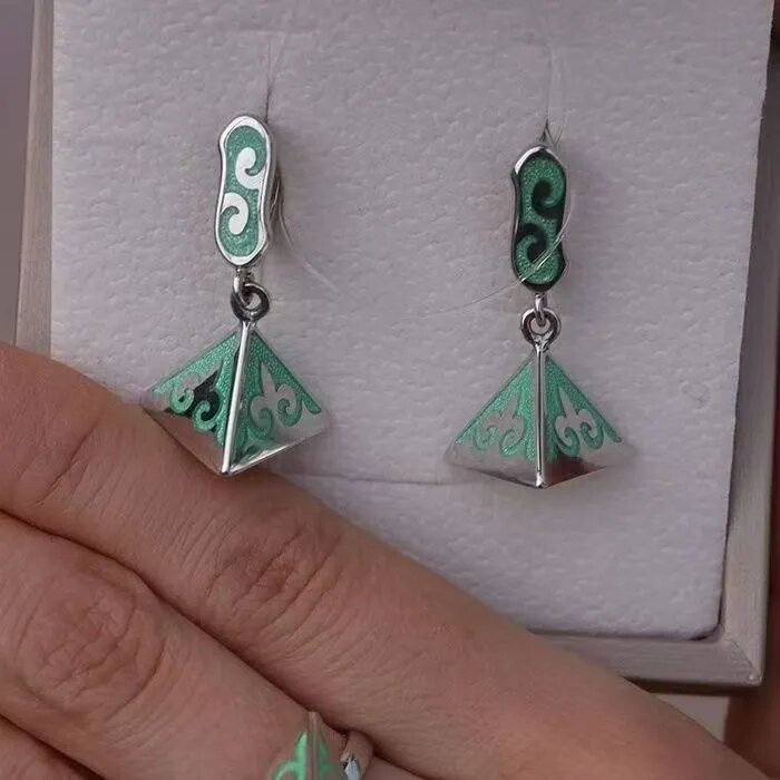 Серьги
