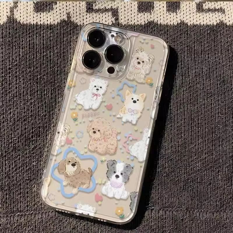 Чехол на Айфон 15 / iPhone 15 прозрачный с коллаж из мимичных собак разных пород на прозрачном фоне, создающий образ игривой и милой собачьей стилистики.