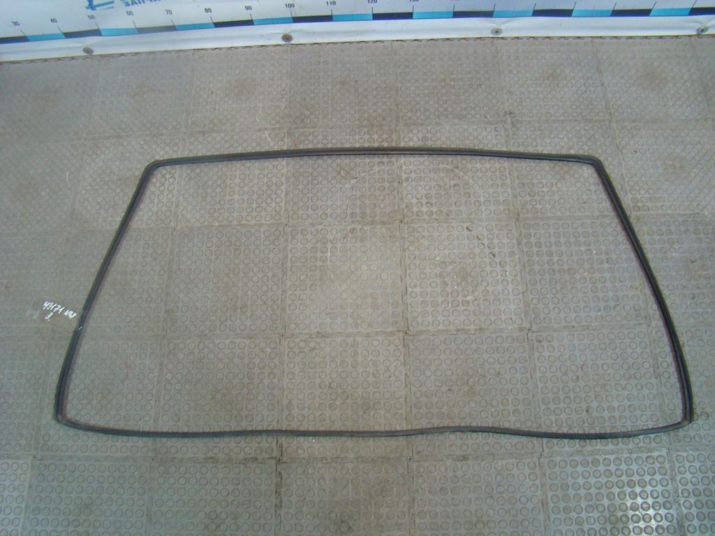 Молдинг заднего стекла Daewoo Nexia 1995-2016 90197391 (с пробегом)