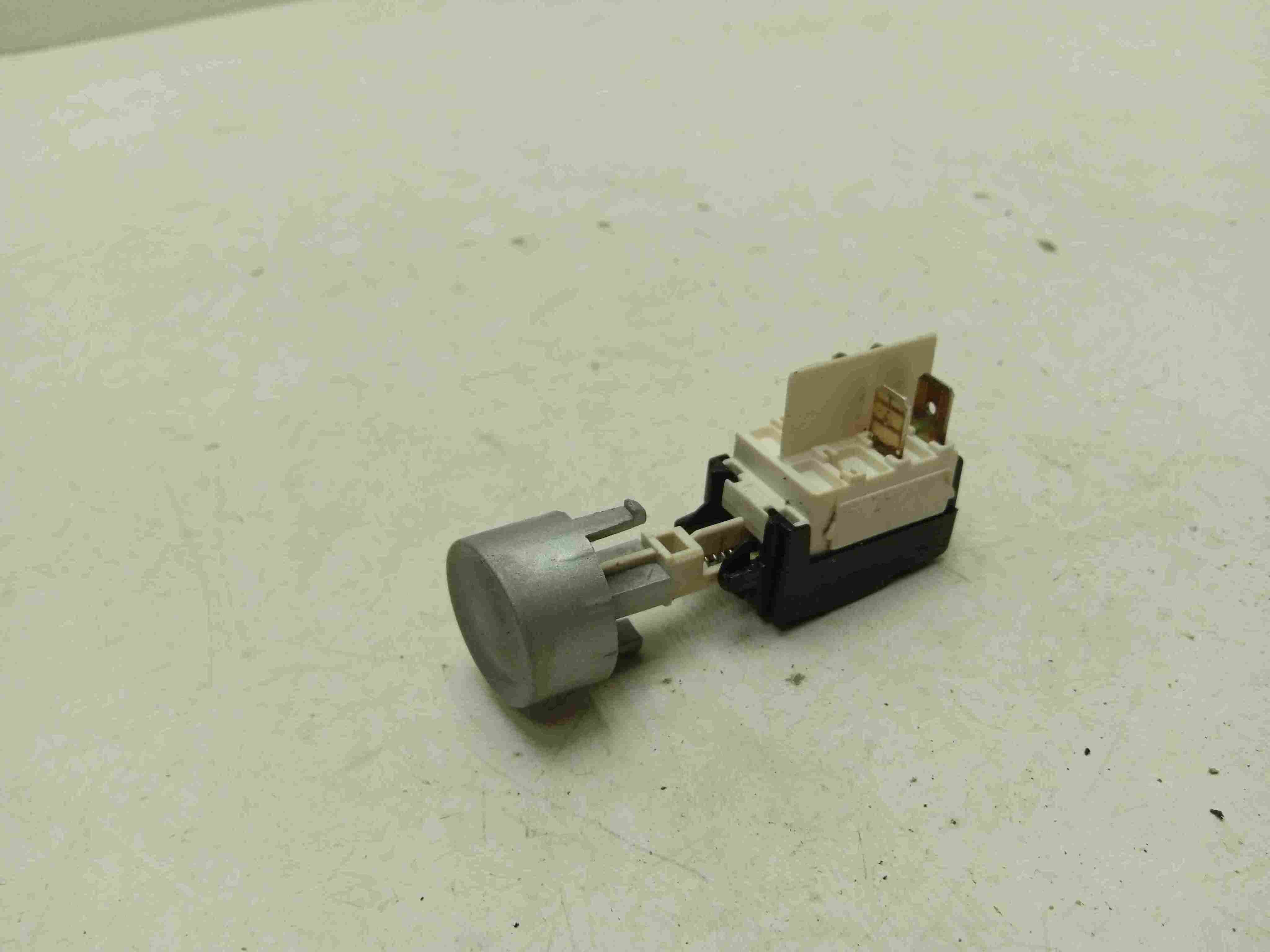 WKB61041PTMSC кт195 Сетевая кнопка для стиральной машины Beko WKB61041PTMSC б/у