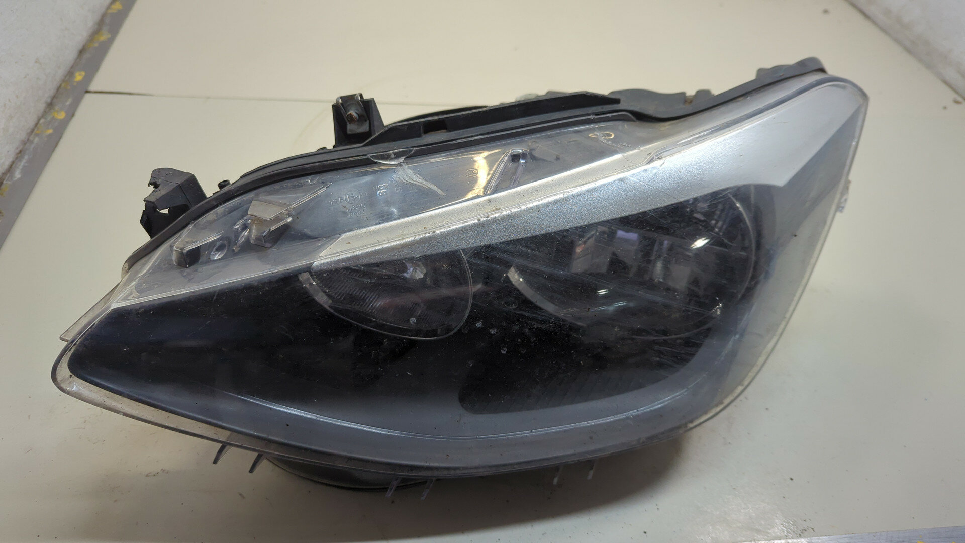 Фара (передняя) левая BMW 1 F20, F21 Б/У