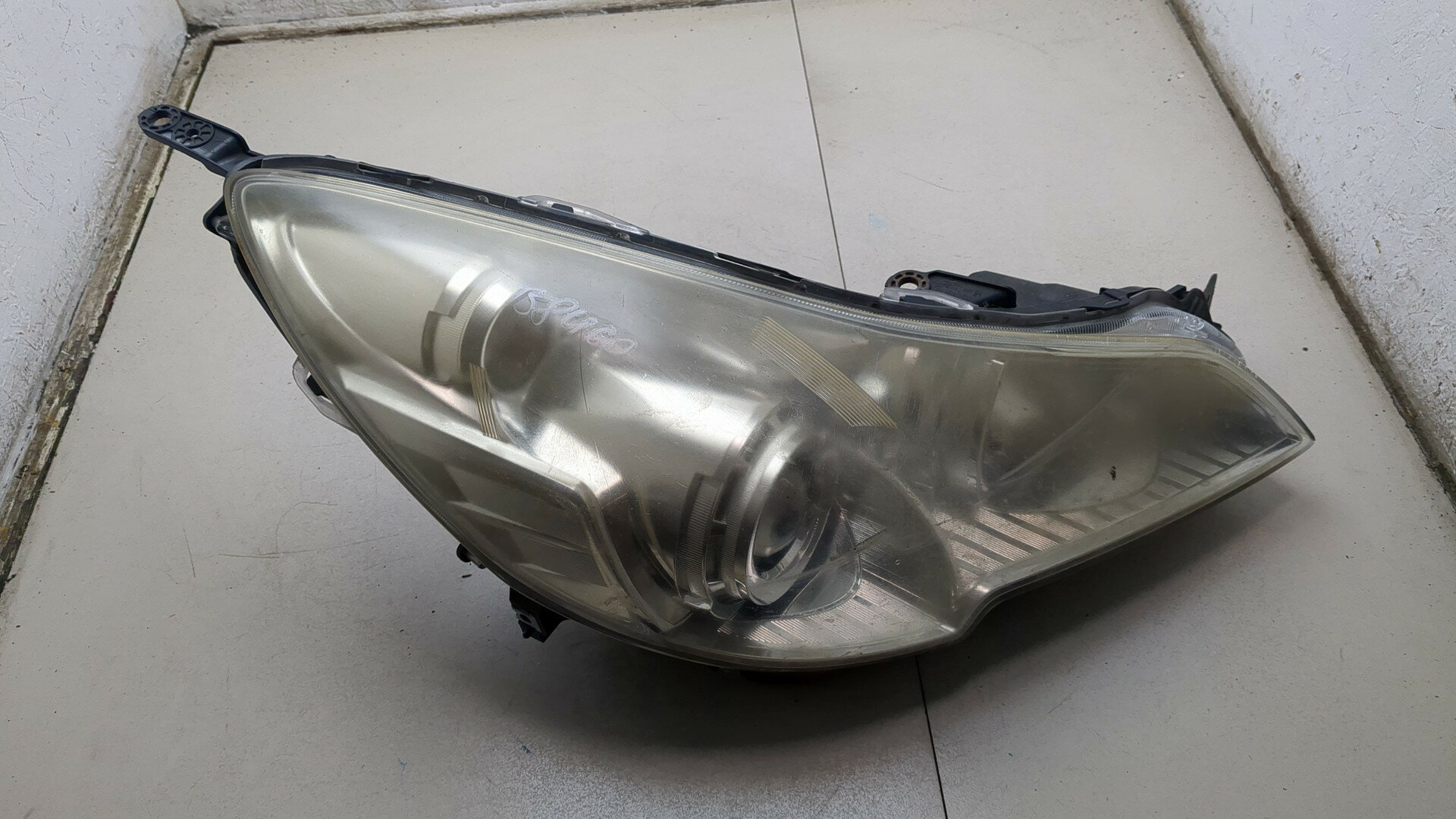 Фара (передняя) правая Subaru Legacy (B14) Б/У